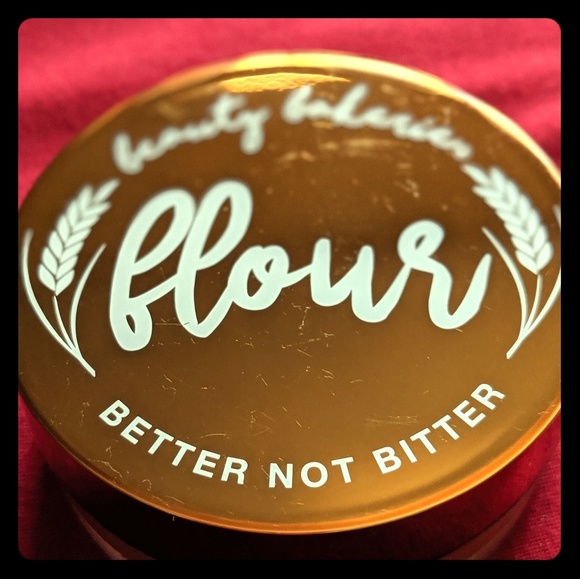 Beauty Bakerie | Makeup | Beauty Bakerie Flour Loose Setting Powder ...